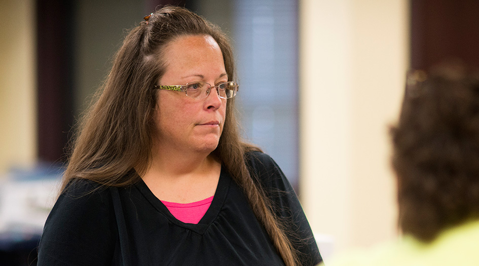 Kim Davis & Lawless Supreme Court -- She’s Right to Resist It | [site ...