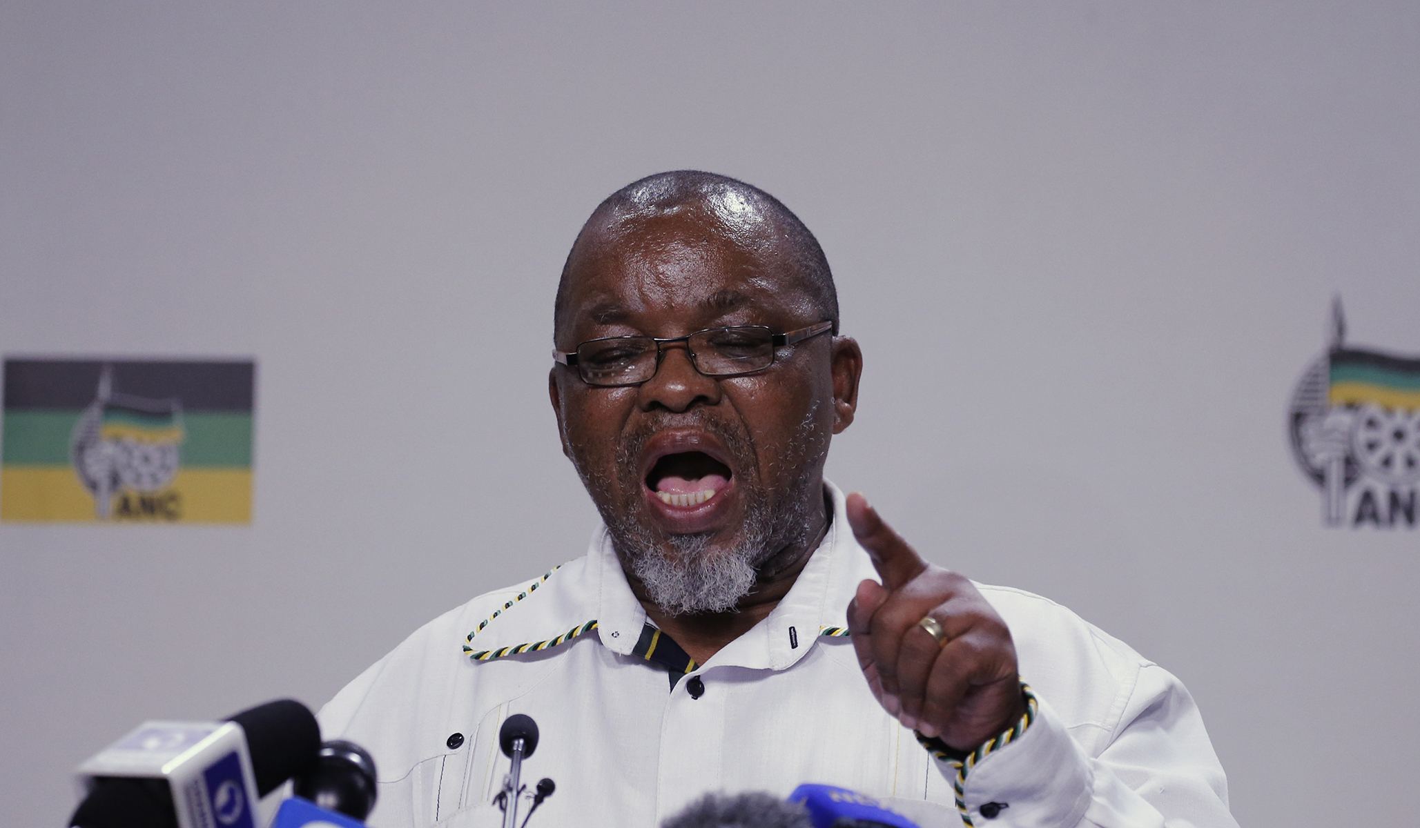 South African Government Begins Seizing Land from White Farmers ...