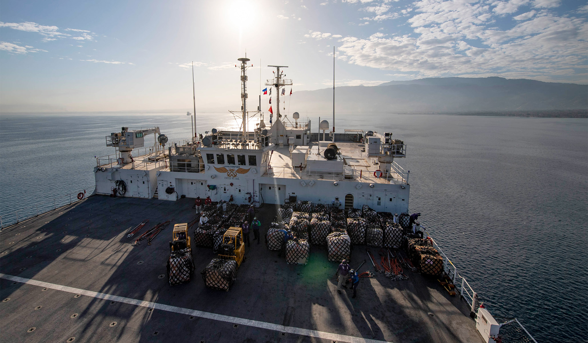 Hospital Ship USNS Comfort Arrives in New York | National Review