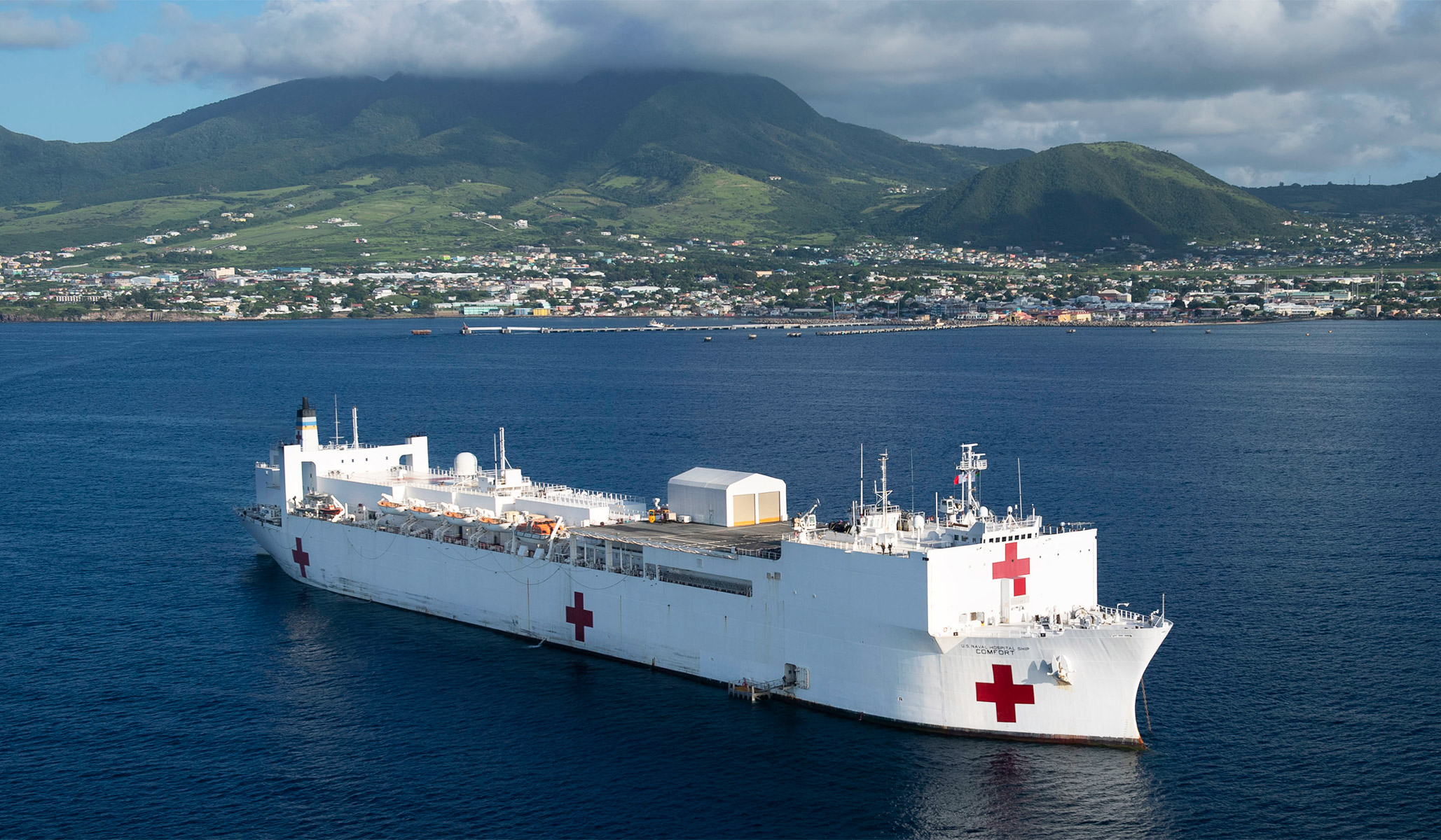 Hospital Ship USNS Comfort Arrives in New York | National Review