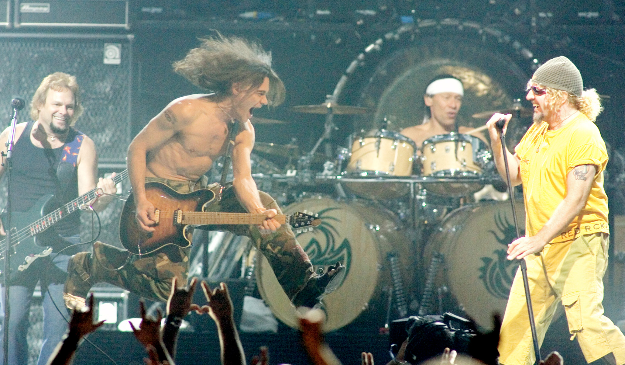 Remembering Eddie Van Halen: Guitarist Preferred Partying to Pretension ...