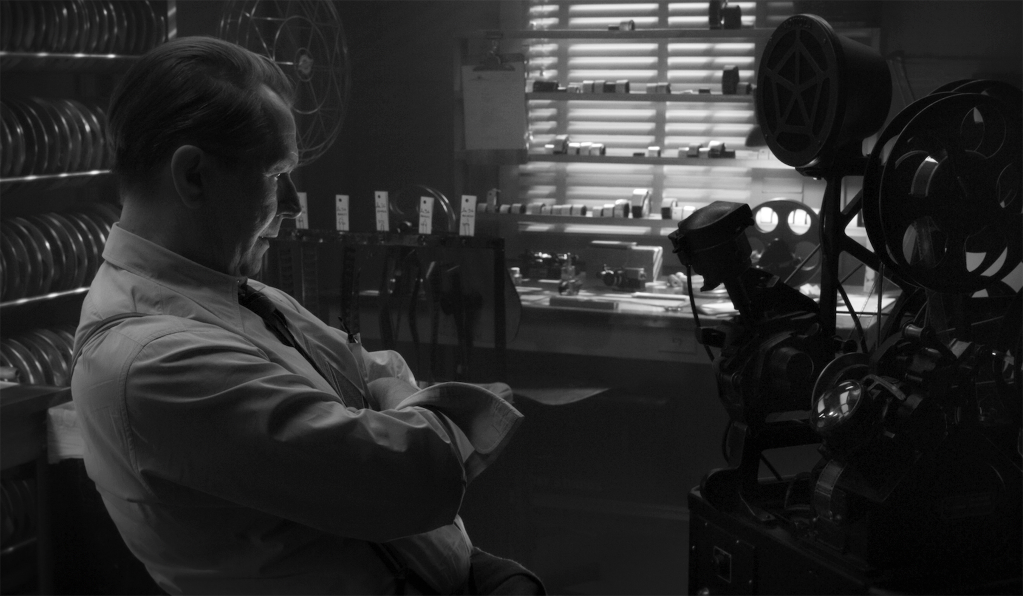 Movie Review 'Mank': David Fincher Puts Style Over Substance | National ...