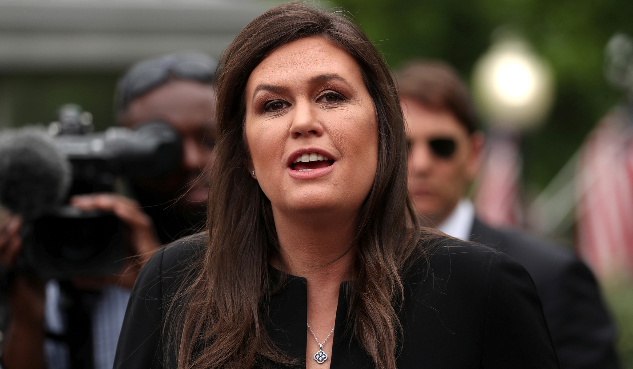 Sarah Sanders: Former Trump Press Secretary Announces Run for Arkansas ...
