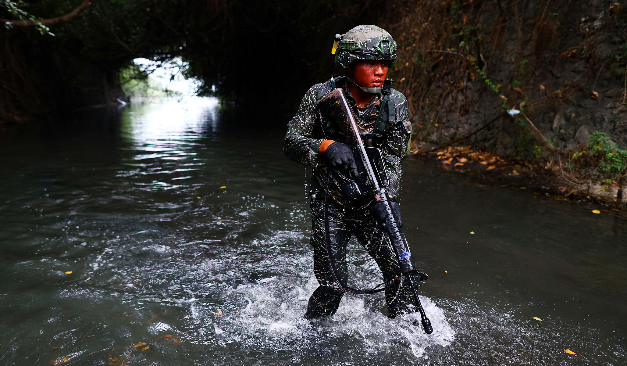 Taiwan Navy Frogman Bootcamp | National Review