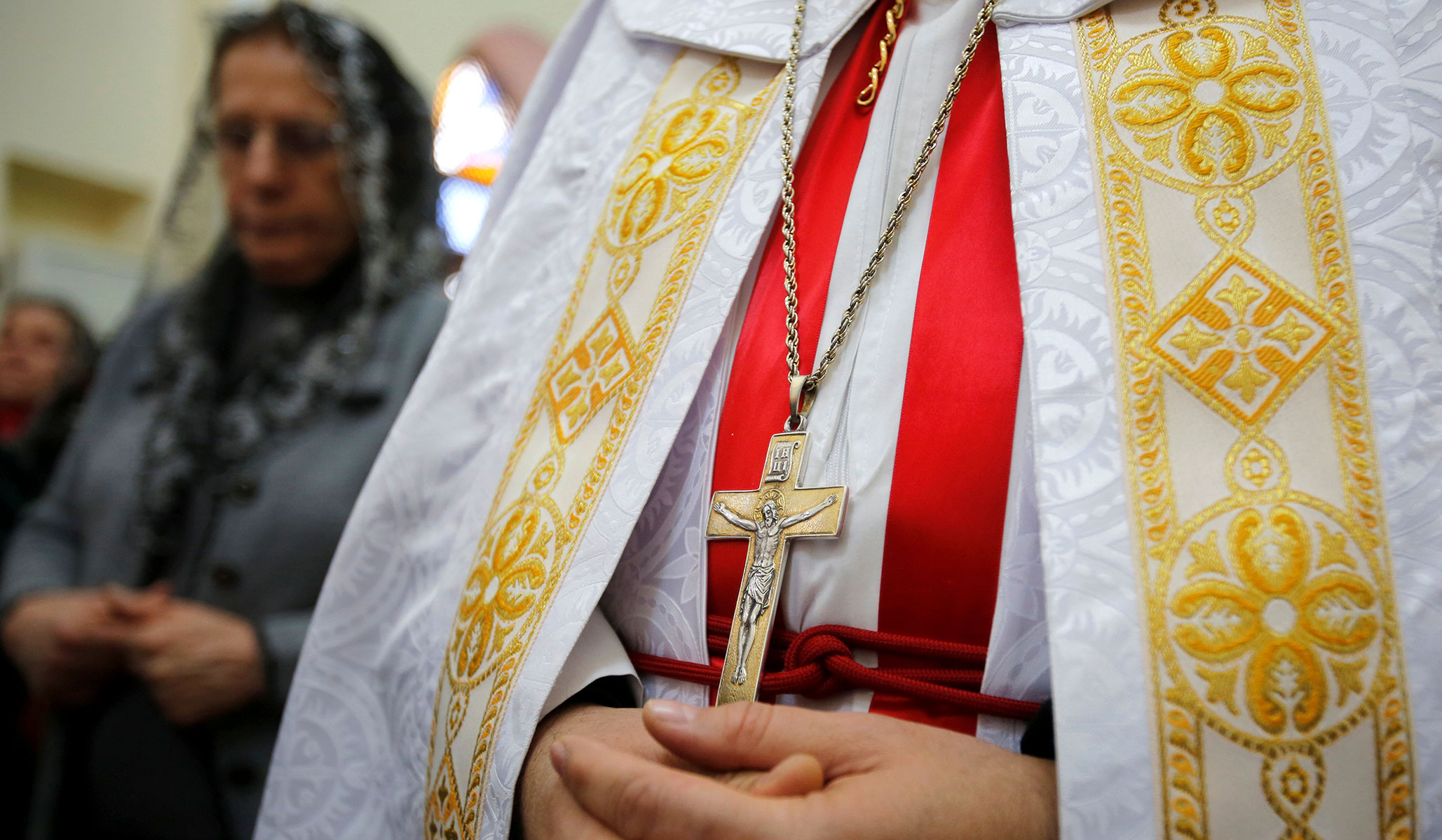 Mother Teresa & Christopher Hitchens -- The Saint & the Cynic Who Hated ...