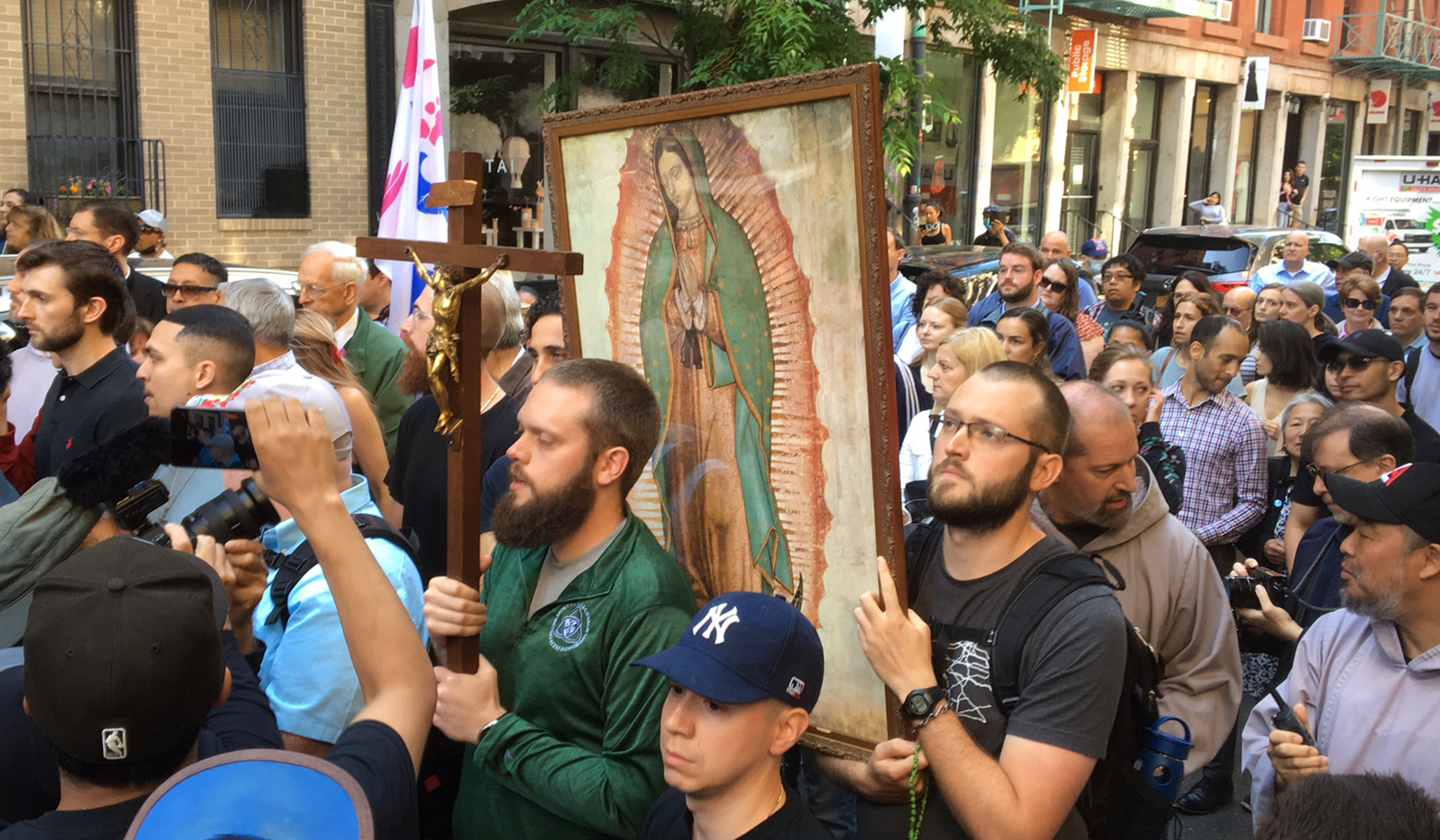 Pro-Abortion Protesters Mob Catholic Pro-Life Procession | National Review