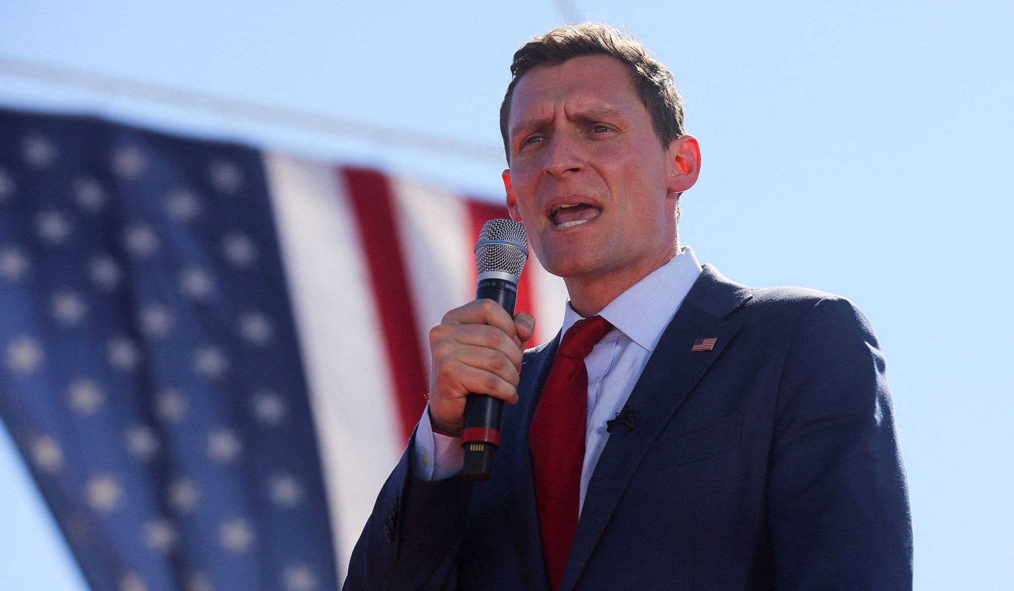 Blake Masters Loses Senate Race to Democrat Incumbent Mark Kelly ...