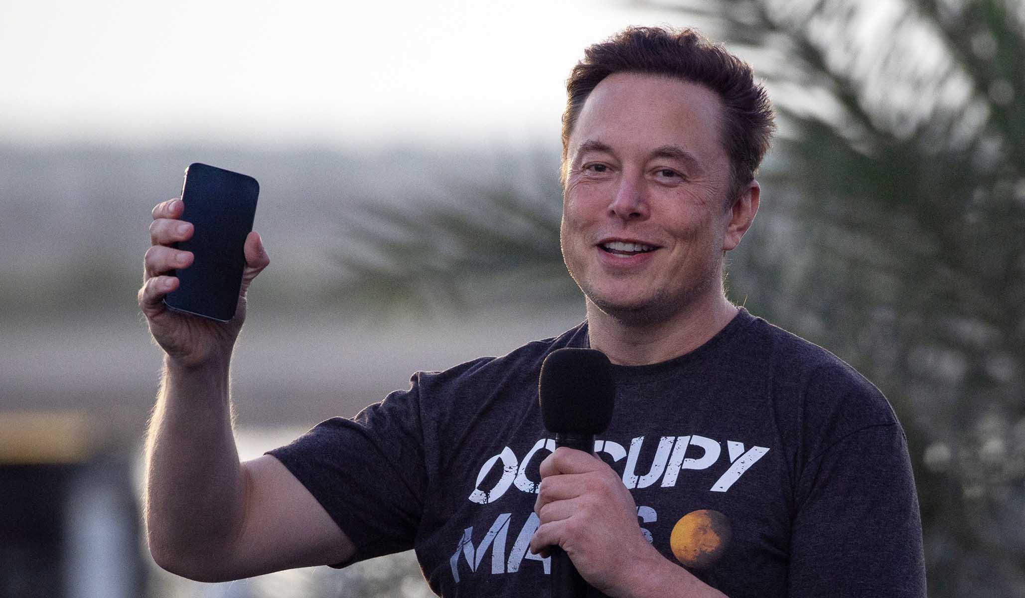 Elon Musk's Latest Twitter Poll Reveals Majority of Users Want Him Gone ...