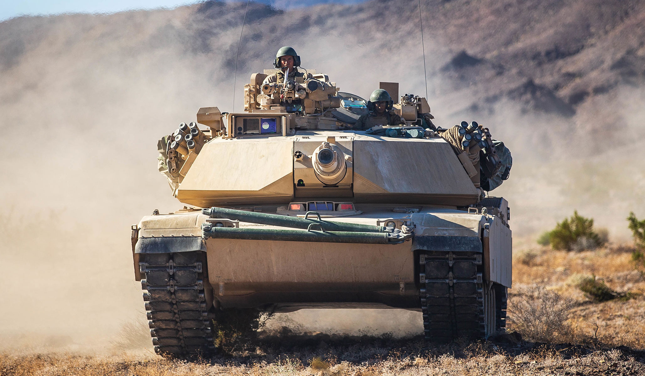 PHOTOS: M1 Abrams Main Battle Tank | National Review